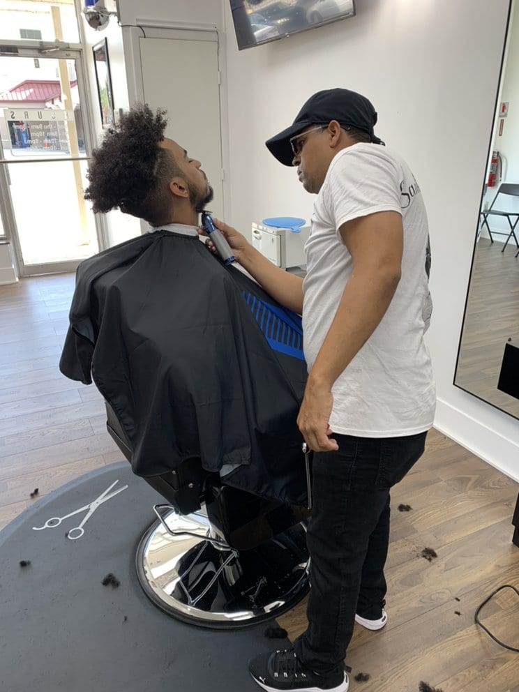 Santana Dominican Barbershop Offers Hot Towel Shave in Chattanooga, TN ...